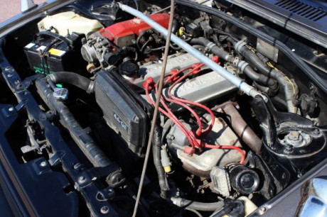 4AGエンジン換装公認!KP61型スターレット5ドア＆トヨタ3UZエンジン換装!初代ベンツCクラスの動画