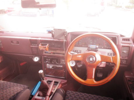 RB20ET改2.55Lターボエンジン+Eマネージ制御!R32用5速MT!C32日産ローレル･メダリストの国内中古車を掲載