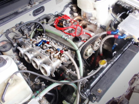 頭文字D?!フォーミュラTOYOTA用ドライサンプ仕様5バルブ4AGキャブエンジン!TRDクロス!AE86トレノの国内中古車を掲載