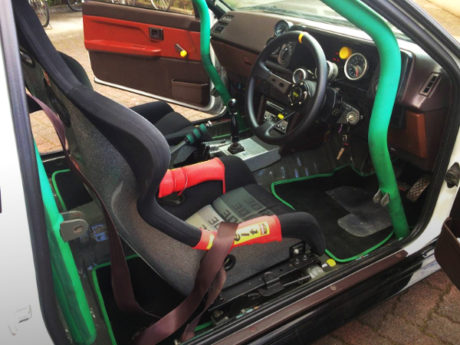 AE92後期4AG改4連スロットル!アルテッツァ用6MT!FREEDOM制御!AE86レビンGT-APEXの国内中古車を掲載