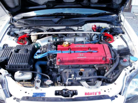 SPOONスポーツB16B改1.8L･VTECコンプリートエンジン!EK9シビック･タイプRの国内中古車を掲載