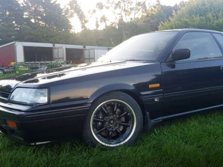 RB26用6スロ仕様RB30DE型3.0Lエンジン!RB20DE用5速MT!R31型スカイライン2ドアのニュージーランド中古車を掲載