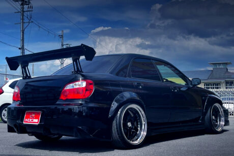 オーバーフェンダー公認!CHARGE SPEEDエアロ!BLITZ車高調＆SSRアルミ!GDB涙目インプレッサWRX STiの国内中古車を掲載