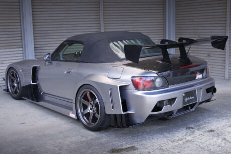 J’sレーシング製TYPE-GTワイドボディ!ENDLESSキャリパー!チタンマフラー!AP1ホンダS2000の国内中古車を掲載