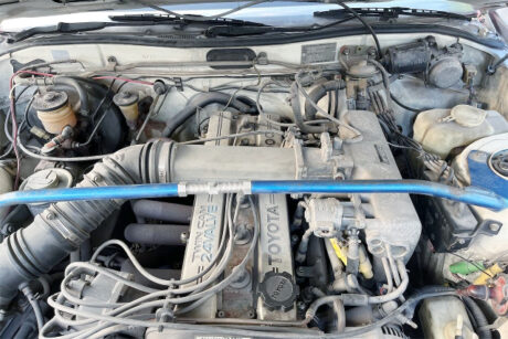 ロングノーズ!LEXUSシルバー塗装!タコアシ＆デュアル管!1Gツインカム24＆5MT!GZ10初代ソアラ2.0GTの国内中古車を掲載