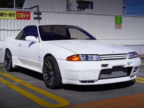 HKSピストン組込RB26!ニスモR3ツインターボ!金プロ3.4!MIDORI整備134aエアコン!R32スカイラインGT-Rの国内中古車を掲載