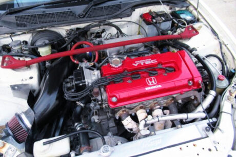 インテグラTYPE-R流用B18C型1.8L VTEC移植!5速MT!2名乗車!公認!EK9型シビックタイプRの国内中古車を掲載