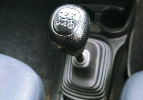 KF型660ccターボエンジン移植!5速MT!駆動方式FF!L235S型ダイハツ・エッセDの国内中古車を掲載