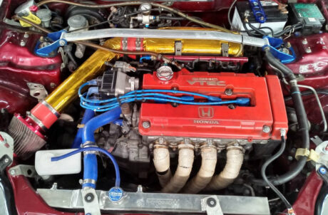 B18C型1.8L VTECエンジン移植!5速マニュアル!ロールケージ!2名乗車!EK9型シビックタイプRの国内中古車を掲載